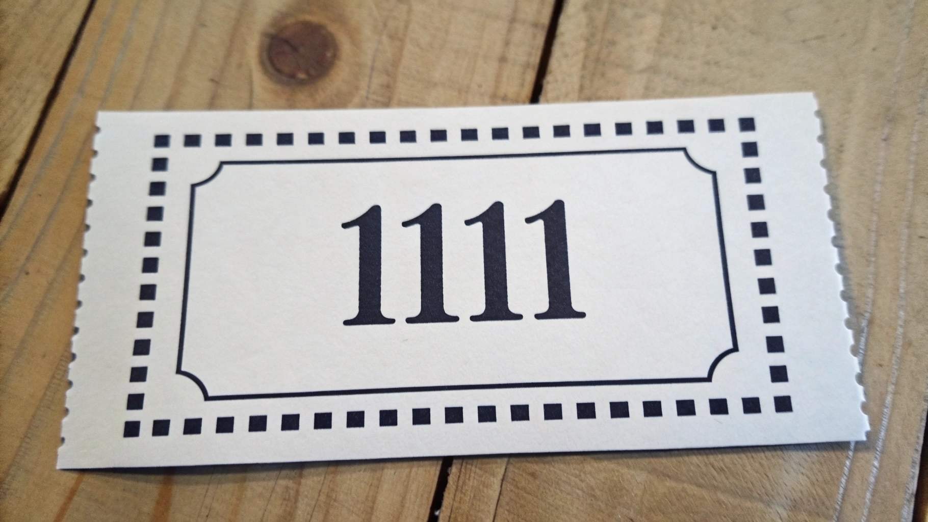 1111 Angel Number Meaning: Why You Keep Seeing 11:11Deluxe Astrology