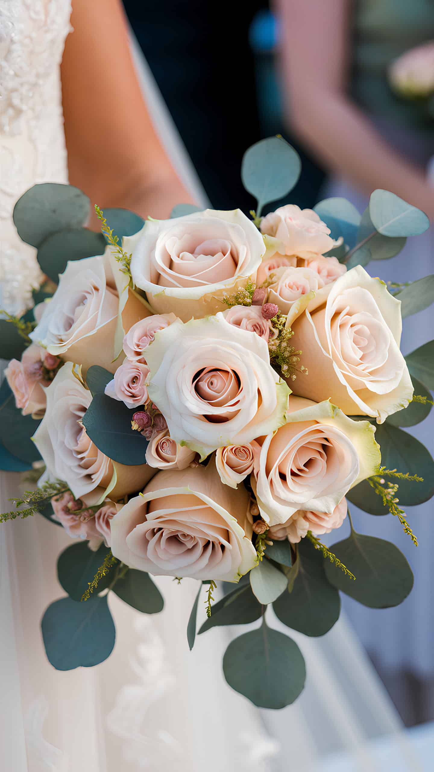 15 Wedding Bouquets in Neutral Colors: Elegant Choices