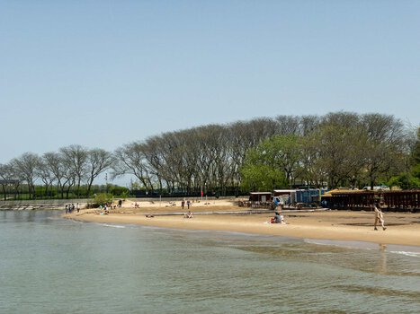 Ohio Street Beach Chicago Traveler