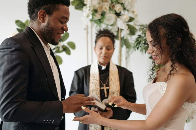 What To Do With Wedding Cards: Creative Ideas and Keepsakes - Perfect ...