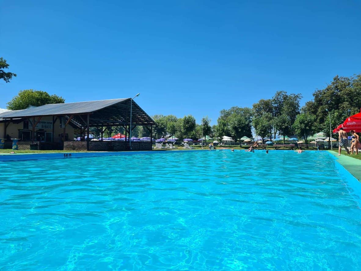 8 Piscine și Ștranduri în Brașov și Împrejurimi - GOKID!