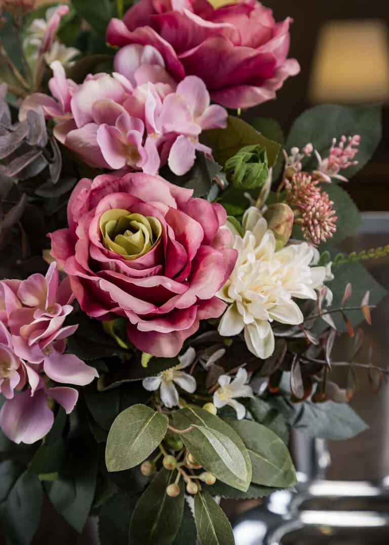 Mazzo di Fiori finti per cimitero. Ortensie e Rose di Qualità e durata