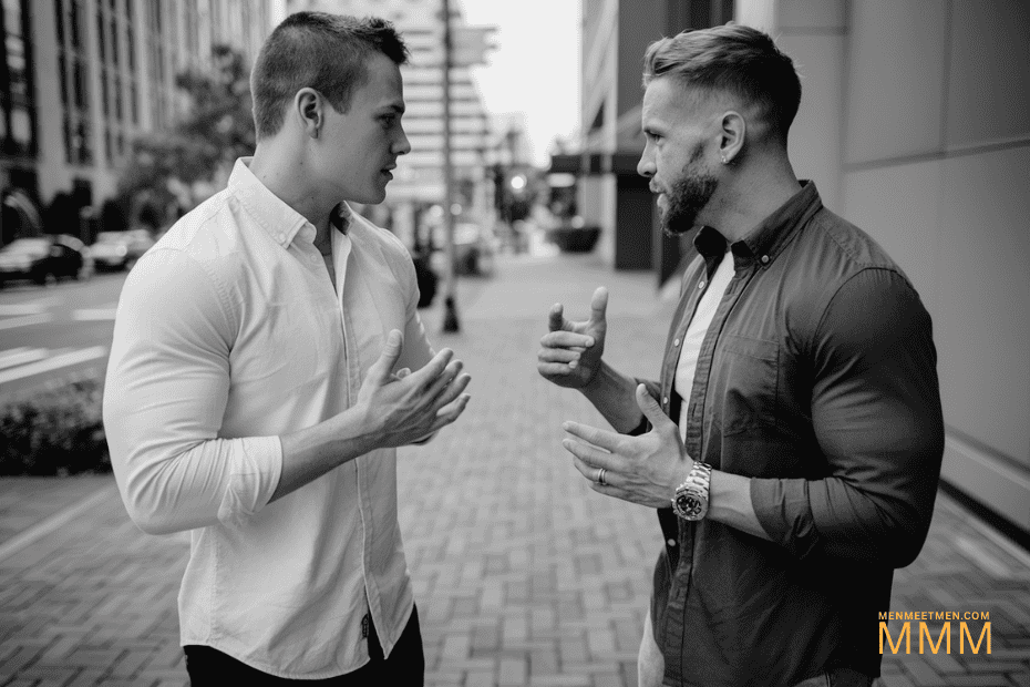 How To Read Gay Cruising Signals | MENMEETMEN.COM (18+)