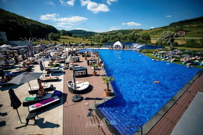 11 Piscine și Ștranduri în Cluj-Napoca și Împrejurimi - GOKID!