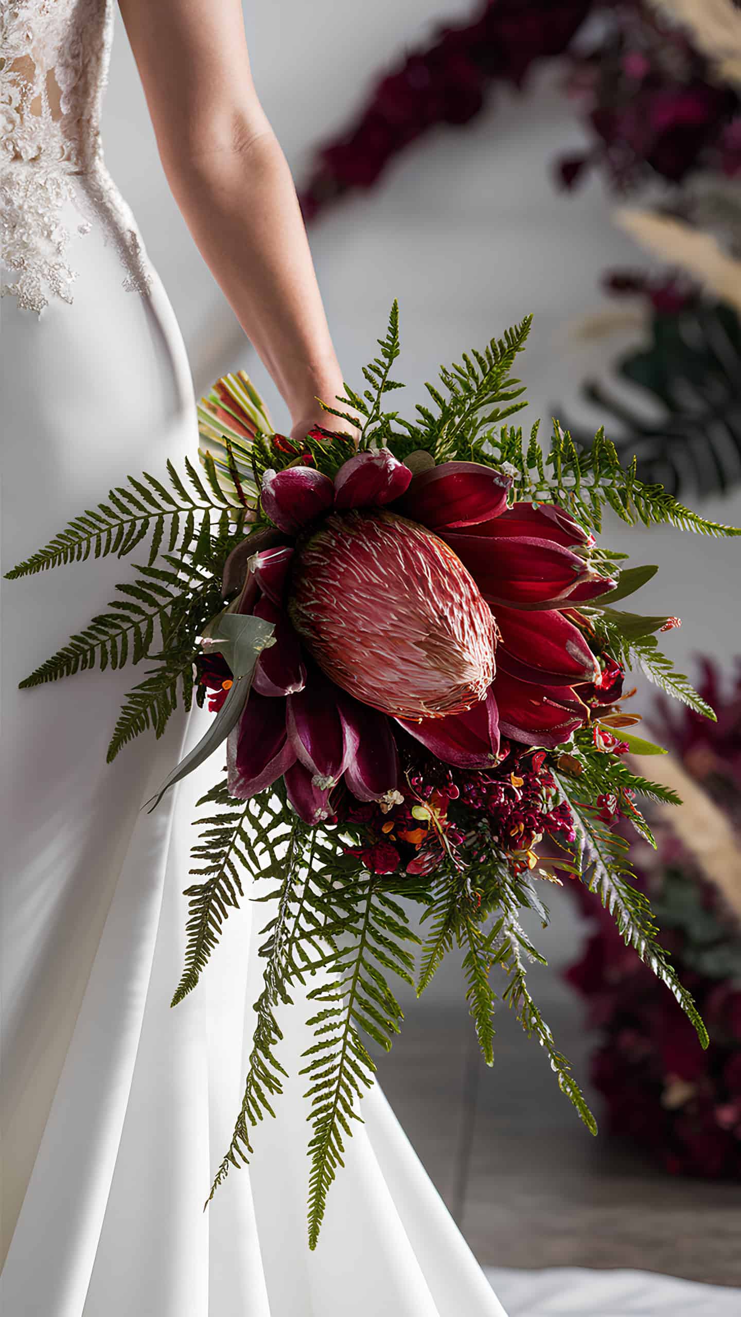 20 Red Wedding Bouquets: Stunning Ideas for Your Big Day