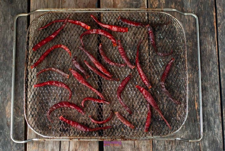 Dehydrating Peppers: 3 Methods To Dry Hot Peppers – Savoring The Good®