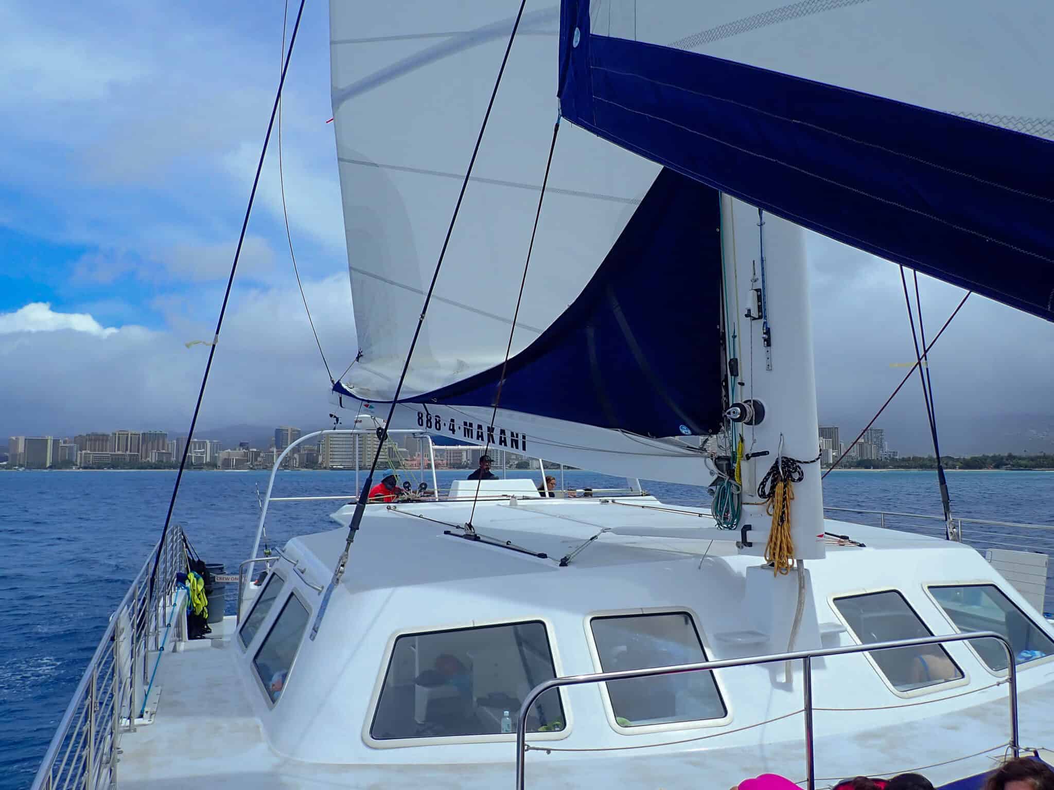 Makani Catamaran - Go Oahu