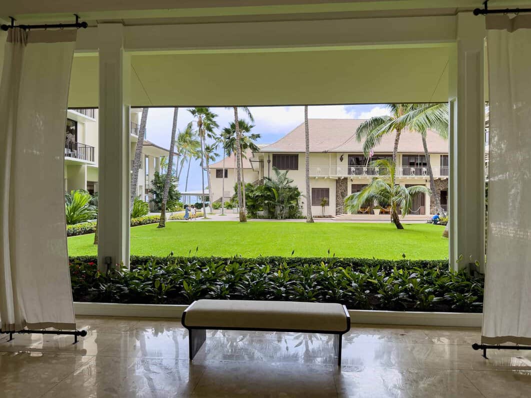 Halekulani Hotel Oahu: A Luxurious Escape in Waikiki - Go Oahu