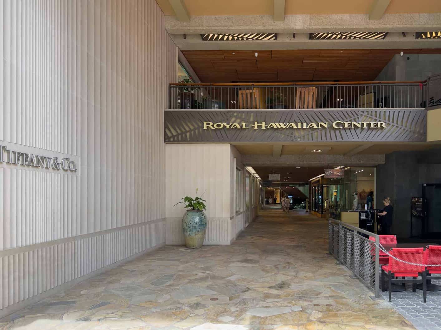 Royal Hawaiian Center - Go Oahu