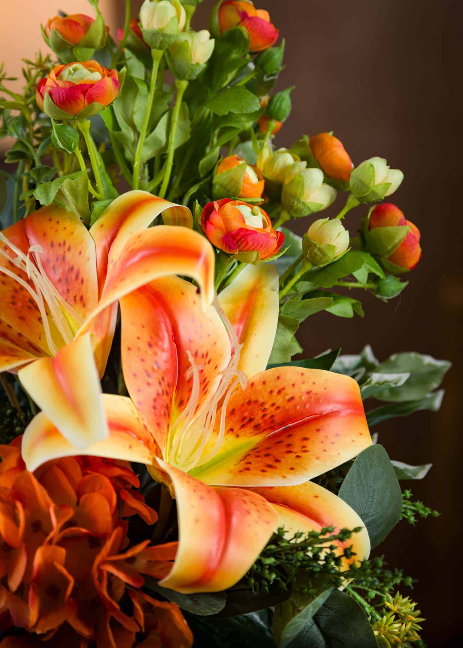 Composizione fiori finti per cimitero di Design e Alta Qualità-5 stelle