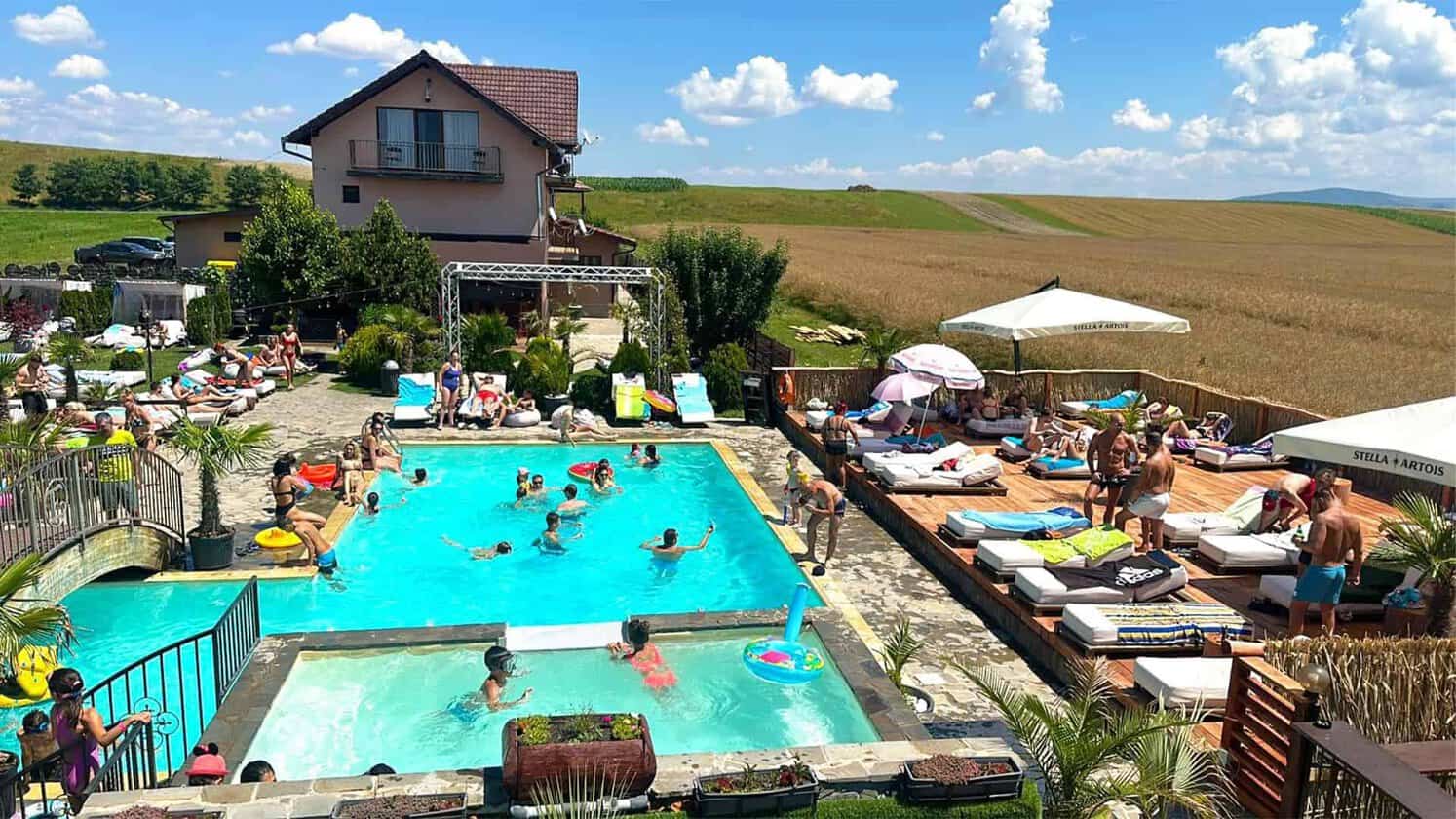 8 Piscine și Ștranduri în Brașov și Împrejurimi - GOKID!