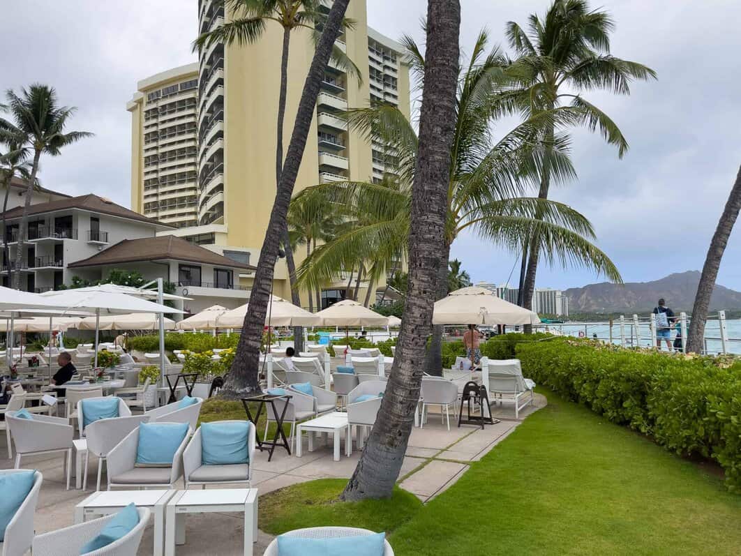 Halekulani Hotel Oahu: A Luxurious Escape in Waikiki - Go Oahu