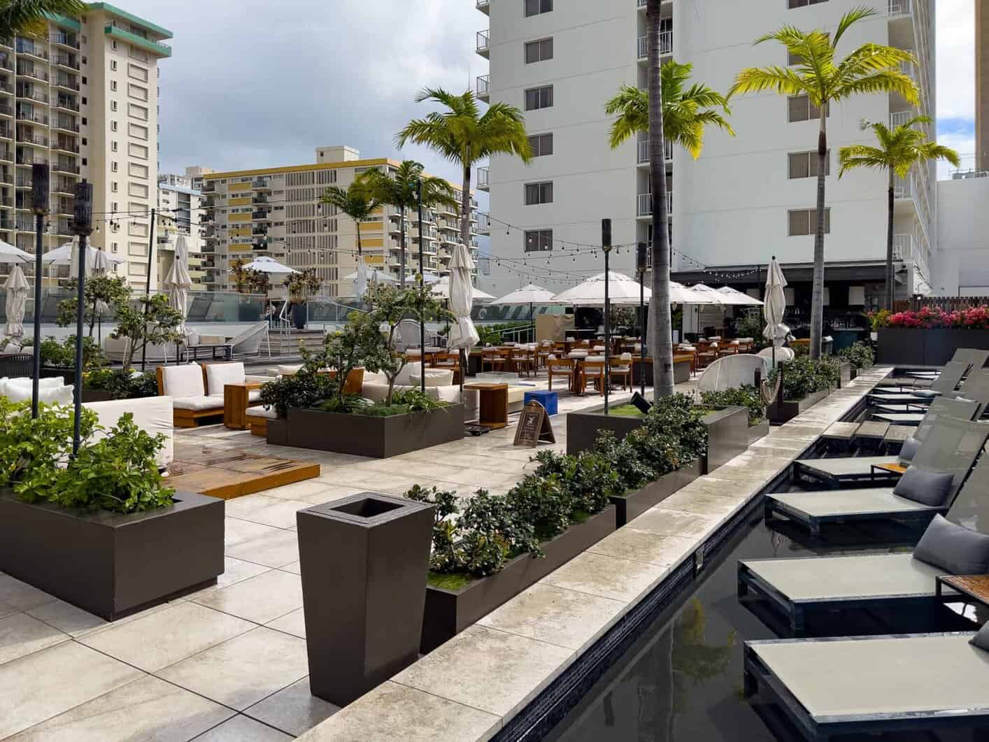 Alohilani Resort Waikiki Beach: A Premier Hawaiian Getaway Experience ...