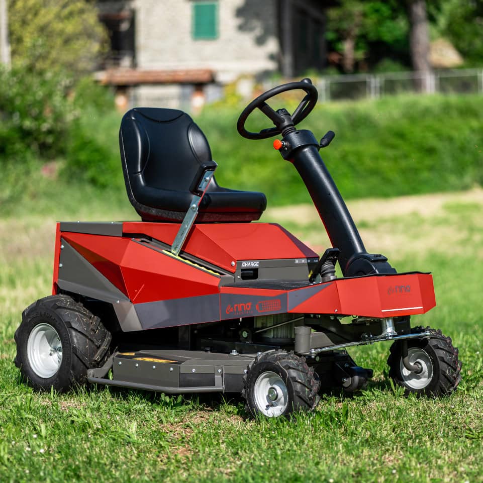 Discover our electric tractor| Del Morino S.r.l.