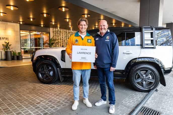 The Story Behind That Iconic 1996 Wimbledon Streaker - Boss Hunting