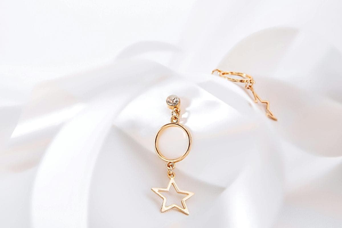 How to Plan a Dreamy Celestial Wedding Theme That’s Out of This World ...