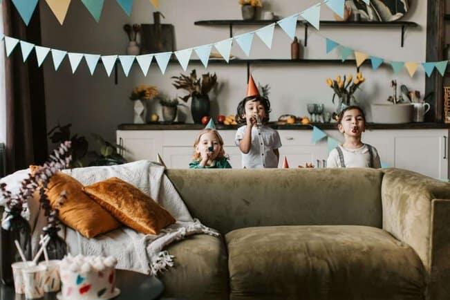 Our Favorite Living Room Birthday Decoration Ideas - www.partypro.com