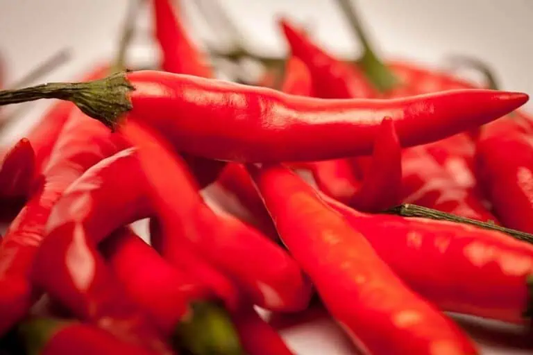 Thai Peppers: A Closer Look At Their History, Flavor, & Uses - Food Champs