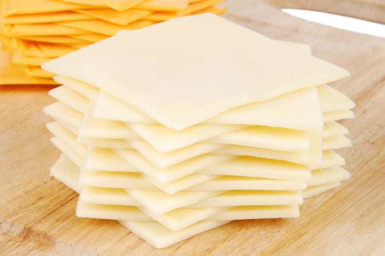 White American Cheese vs Yellow: What's the Difference
