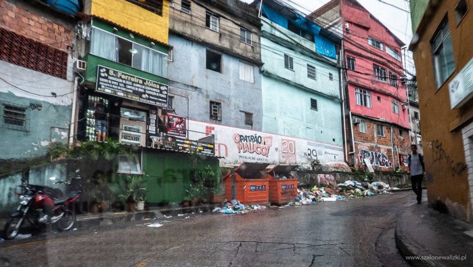 Jaka jest fawela Rocinha - największa dzielnica nędzy Rio de Janeiro