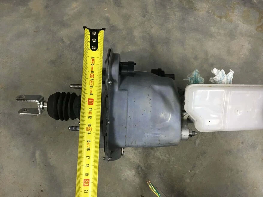 Installing the iBooster - EVcreate