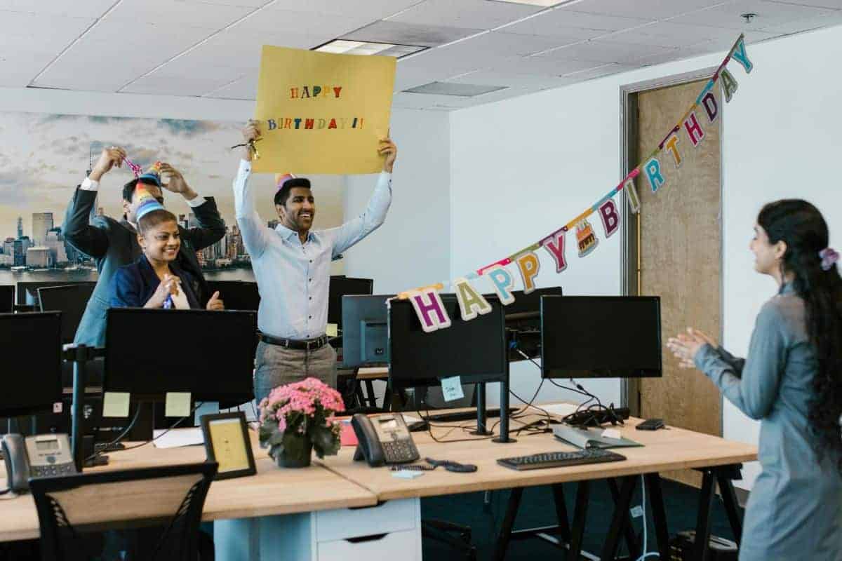 Office Birthday Decoration Ideas That Feel Professional and Fun - www ...